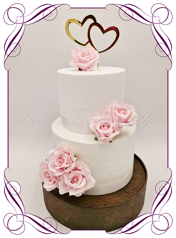 Light-Pink-rose-cake2.png